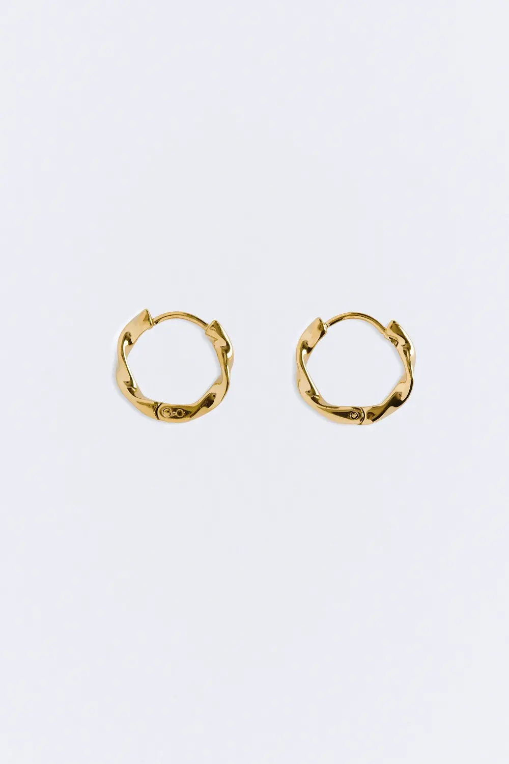pendientes dorados ondulados Aro Curly | eseOese